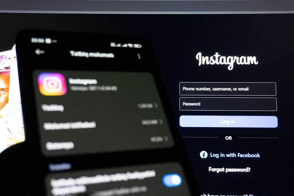 Can’t Add Someone to an Instagram Group Chat? Fixes for Limits, Bugs ...
